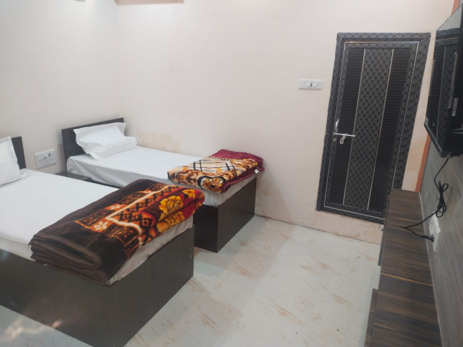 Banaras Residency Hotel Varanasi - Reviews, Photos & Offer