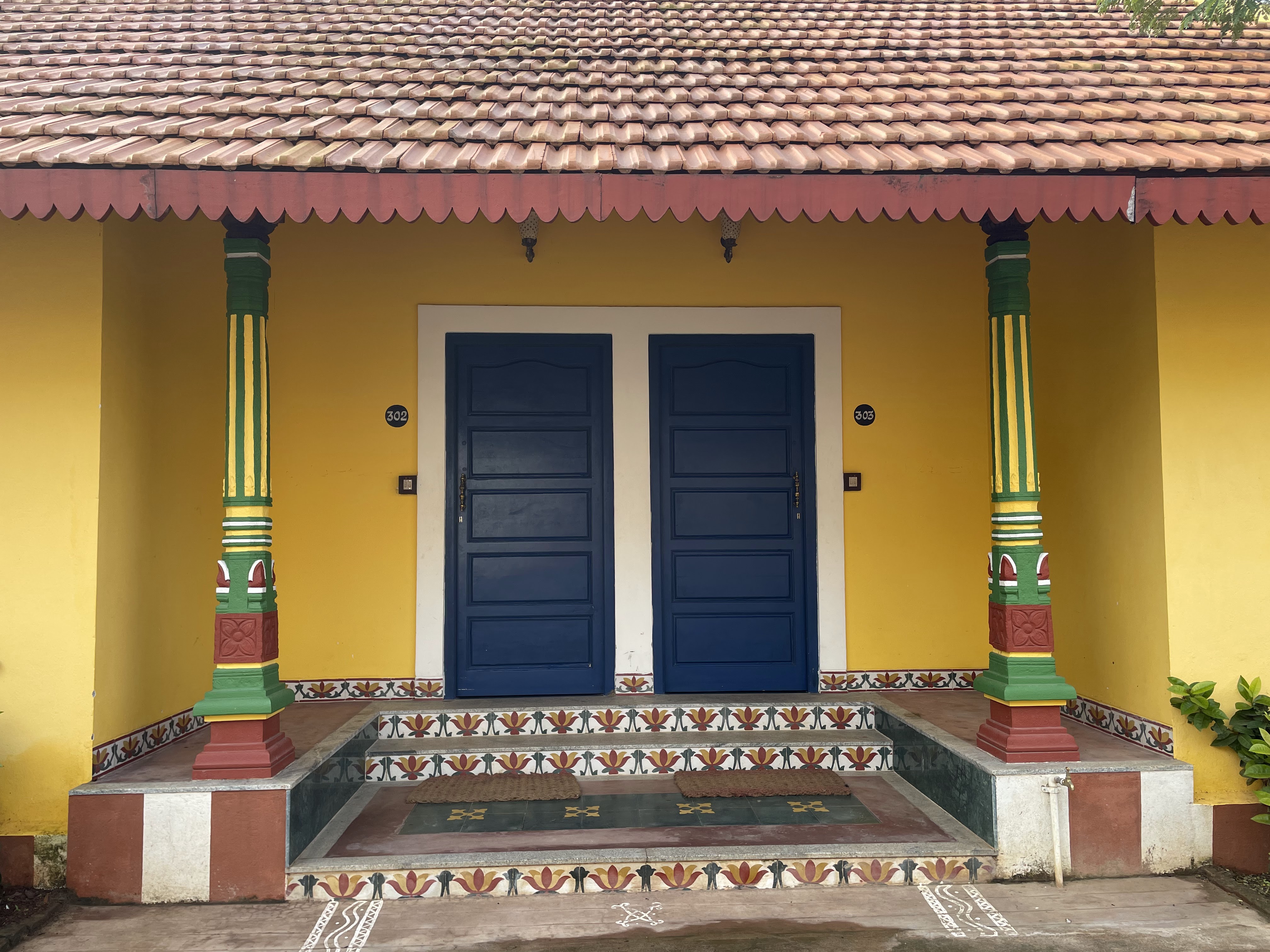 MARUTHAM VILLAGE RESORT 𝗕𝗢𝗢𝗞 Mahabalipuram Resort 𝘄𝗶𝘁𝗵 𝗙𝗥𝗘𝗘 𝗖𝗮𝗻𝗰𝗲𝗹𝗹𝗮𝘁𝗶𝗼𝗻