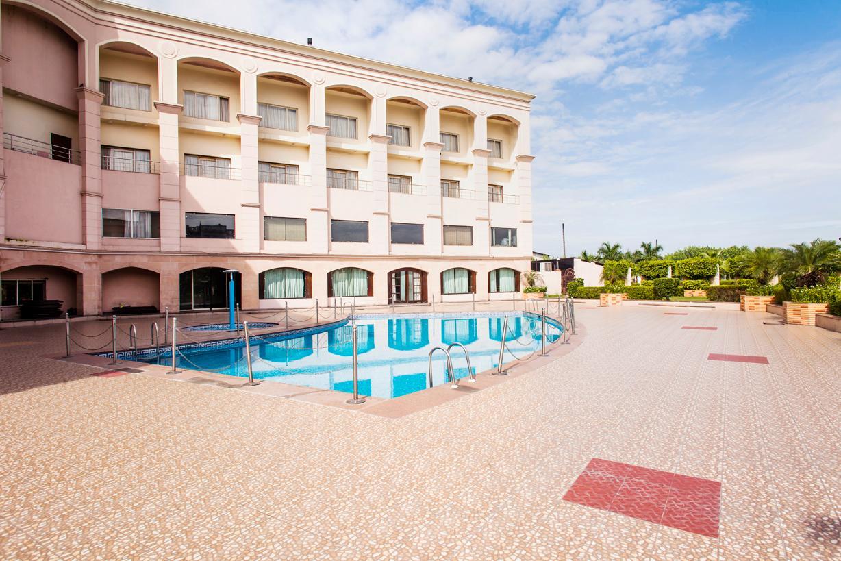 Ark Hotel Rudrapur INR 241 OFF ( ̶1̶8̶0̶0̶ ) Hotel Price, Address & Reviews