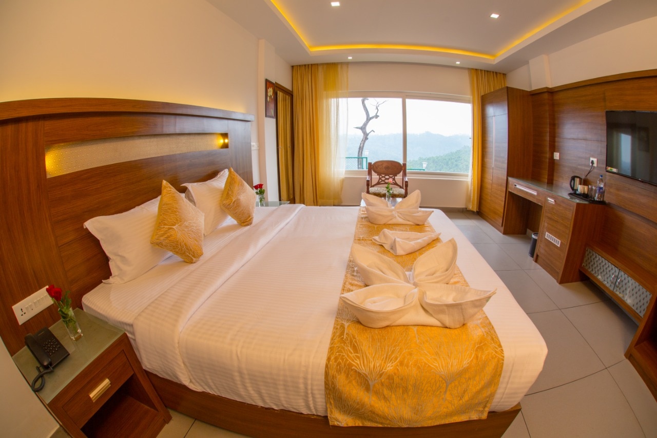 The Lake View Resort Munnar Munnar INR 610 OFF ( ̶3̶0̶0̶0̶ ) Resort ...