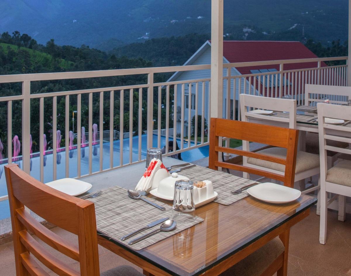 The Fog Munnar (Resort & Spa) Best Rates on Munnar Hotel Deals, Reviews ...