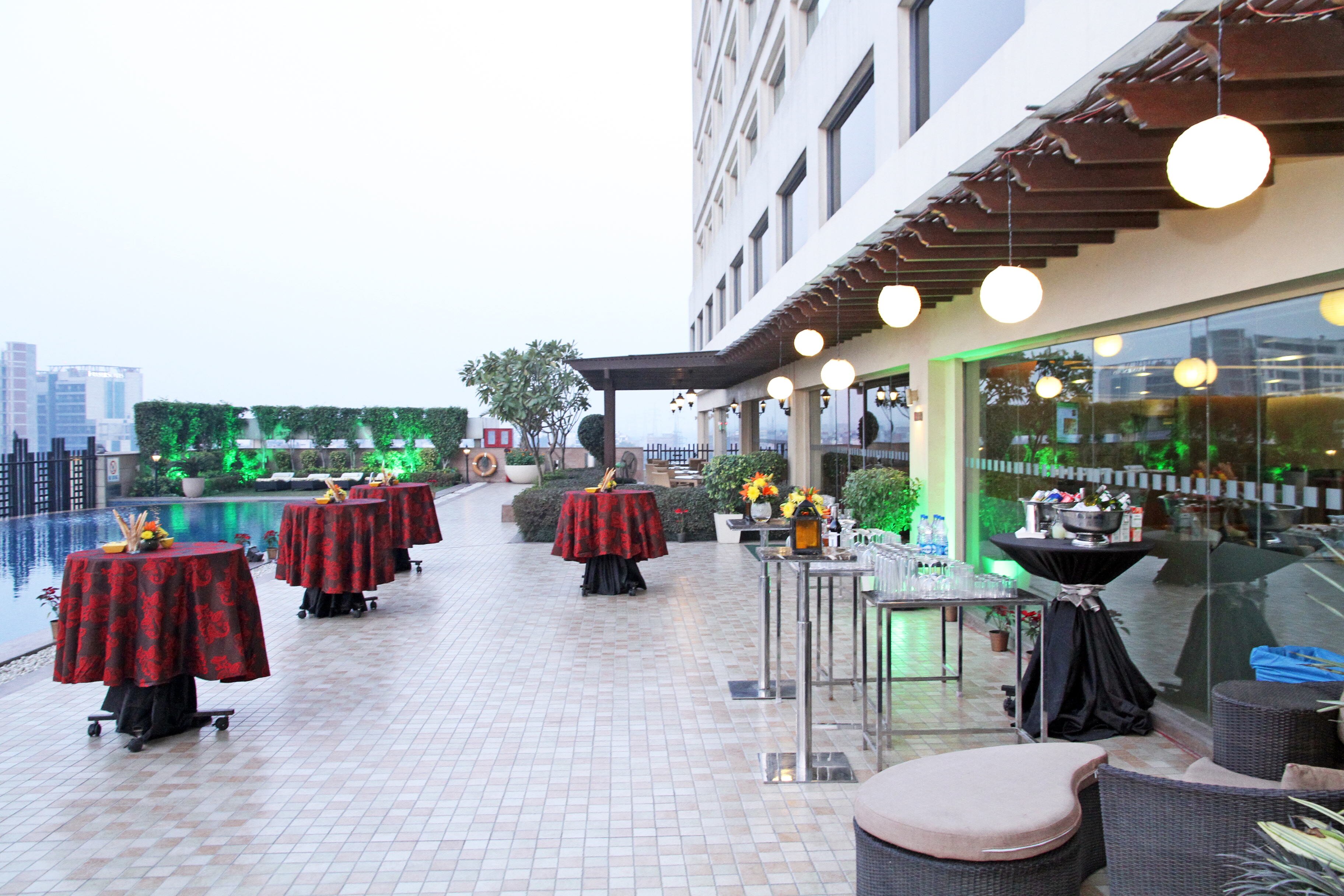 Holiday Inn New Delhi Mayur Vihar Delhi Hotel Price, Address & Reviews