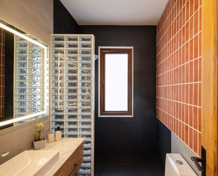 Vista stays 𝗕𝗢𝗢𝗞 Greater Noida Homestay