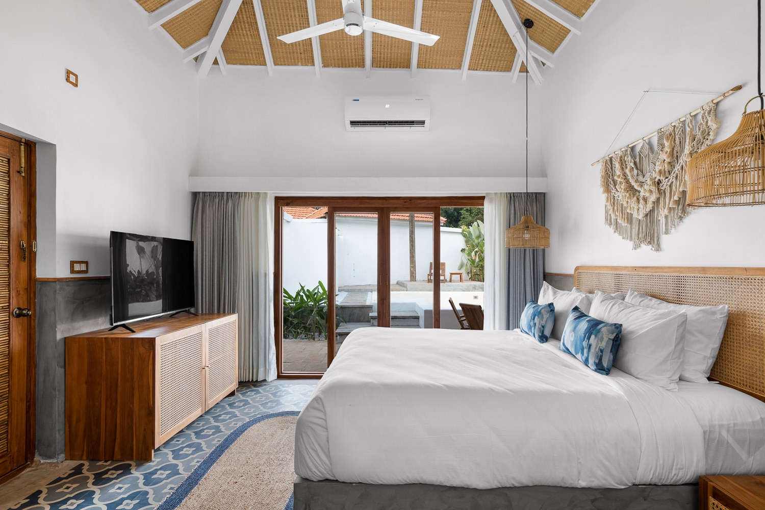 Azora by Ayatana Goa 𝗕𝗢𝗢𝗞 Goa Resort 𝘄𝗶𝘁𝗵 𝗙𝗥𝗘𝗘 𝗖𝗮𝗻𝗰𝗲𝗹𝗹𝗮𝘁𝗶𝗼𝗻