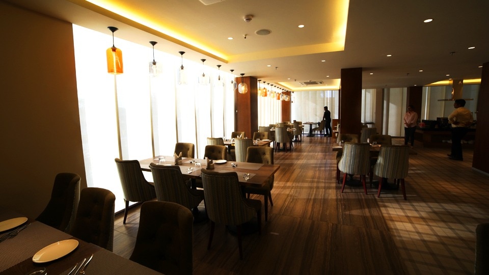 Le Lotus Grand Best Rates on Varanasi Hotel Deals, Reviews & Photos