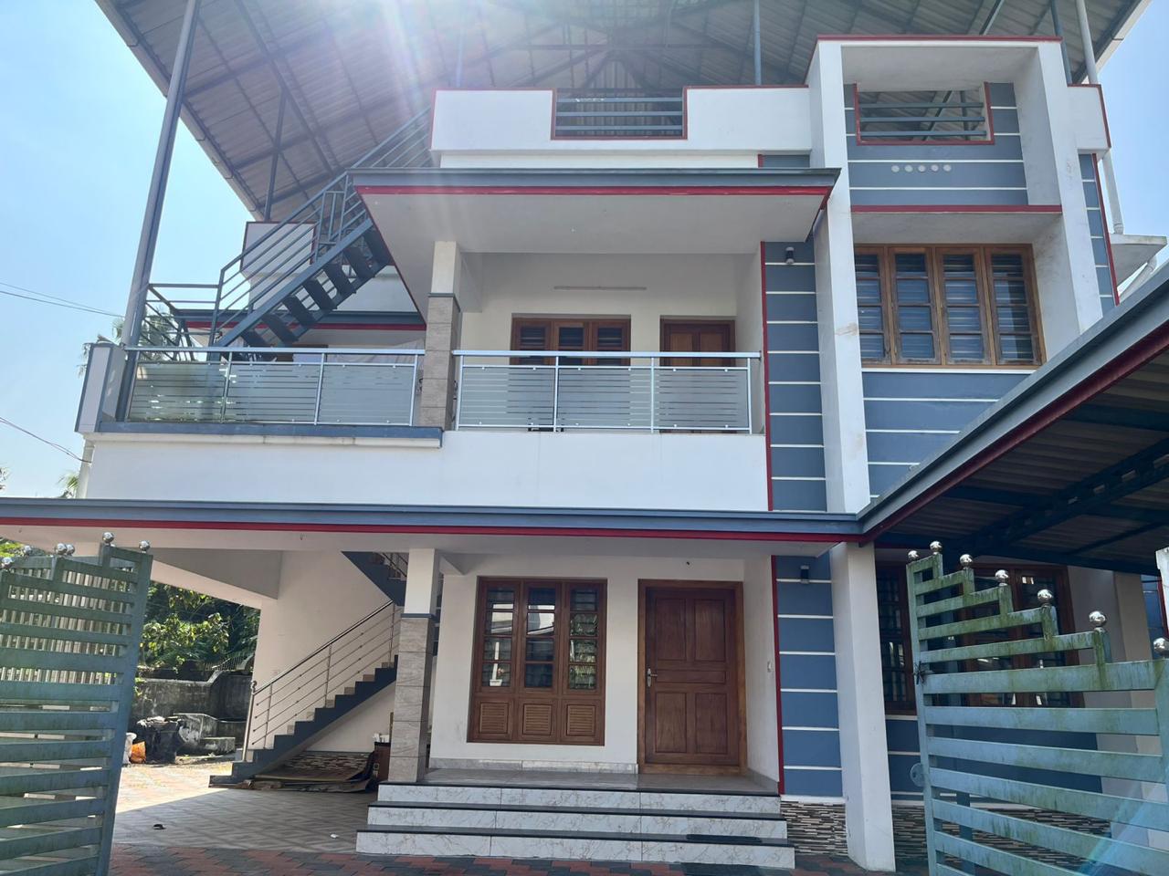 Cozy Holiday Home near Cochin airport 𝗕𝗢𝗢𝗞 Cochin Villa