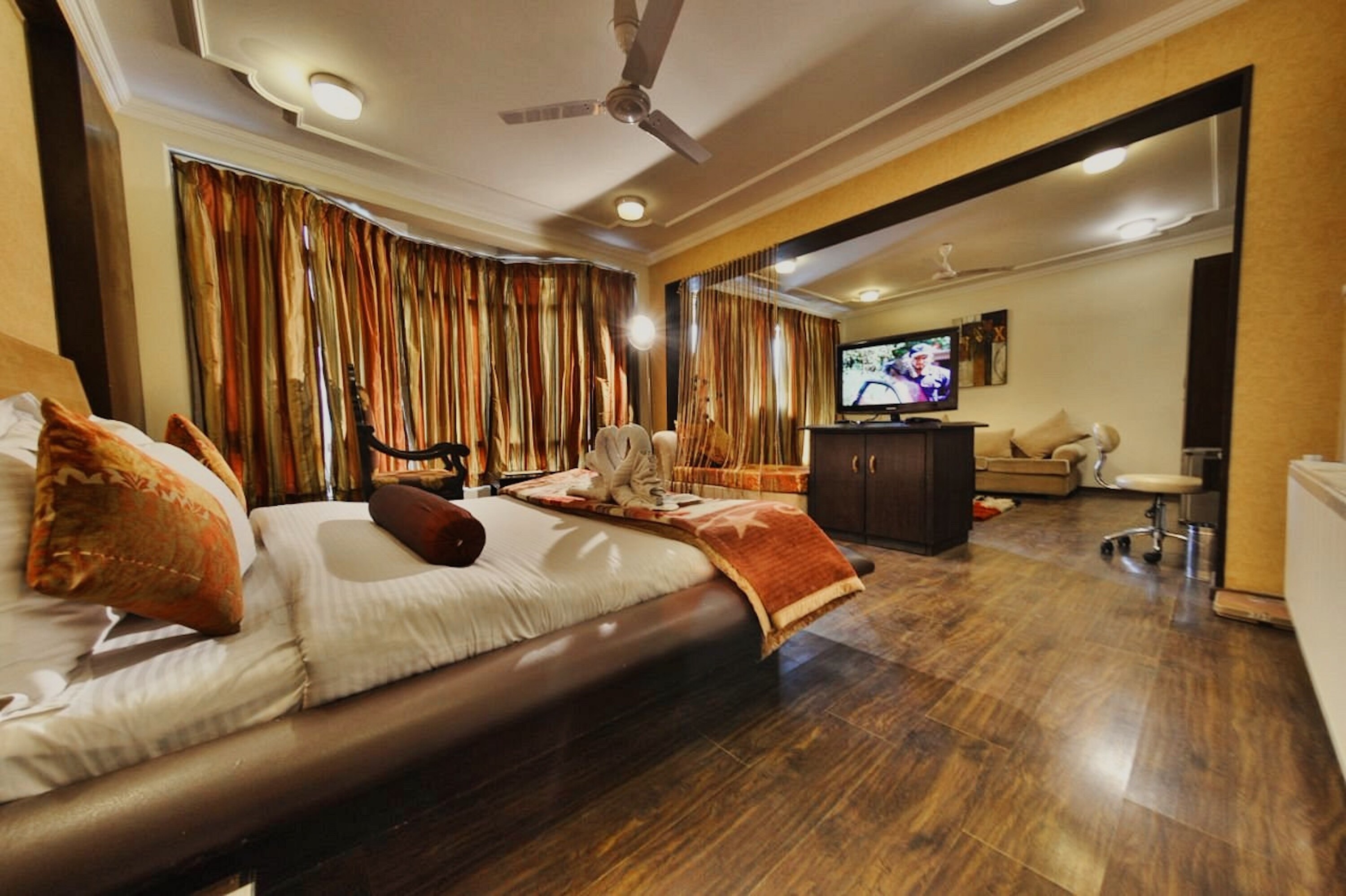 Pine Spring Resort Hotel Pahalgam - Reviews, Photos & Offer