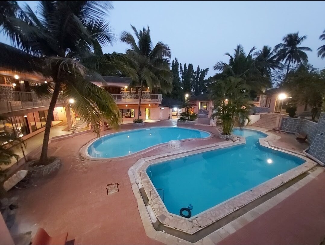 Golden Swan Beach Resort 헕헢헢헞 Murud Janjira Resort