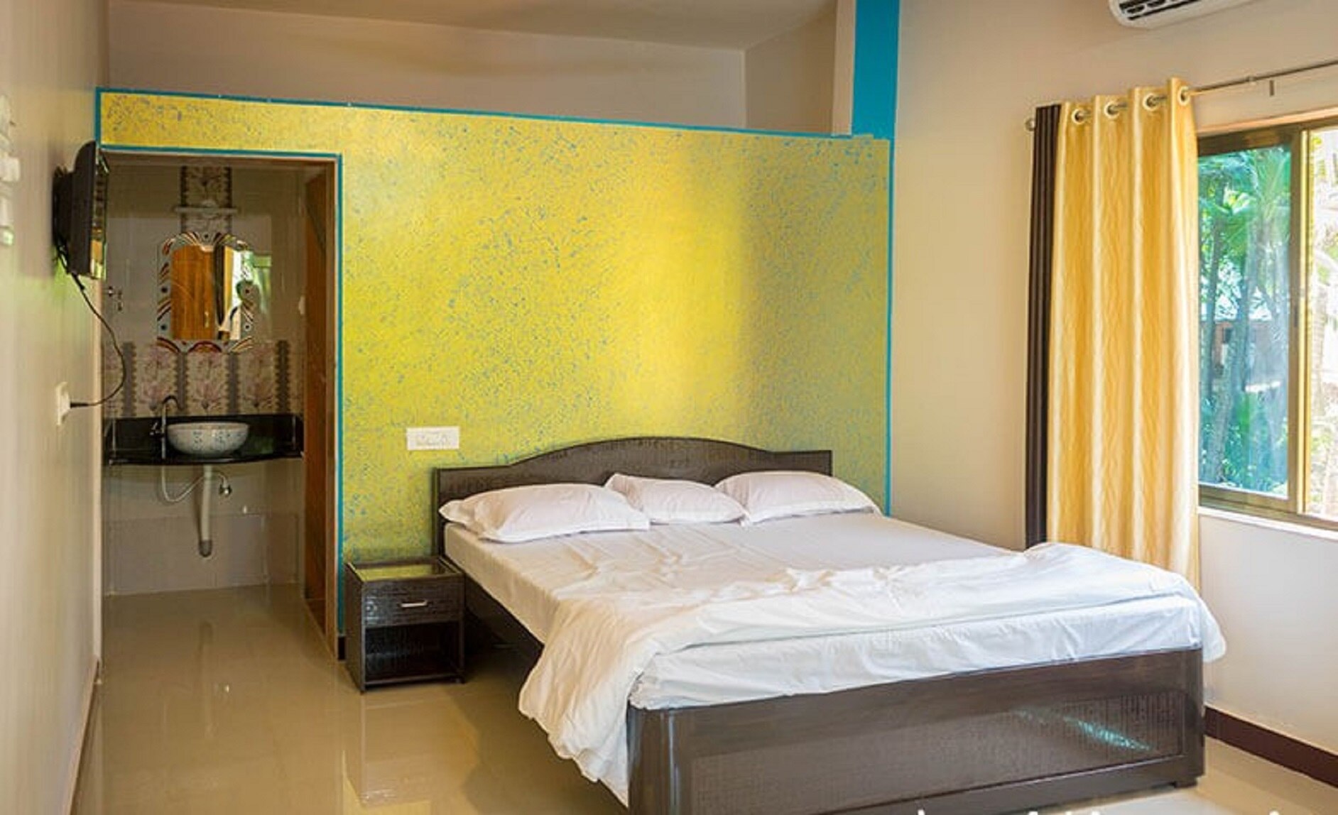 KHAVANE PARADISE Best Rates on Vengurla Hotel Deals, Reviews & Photos
