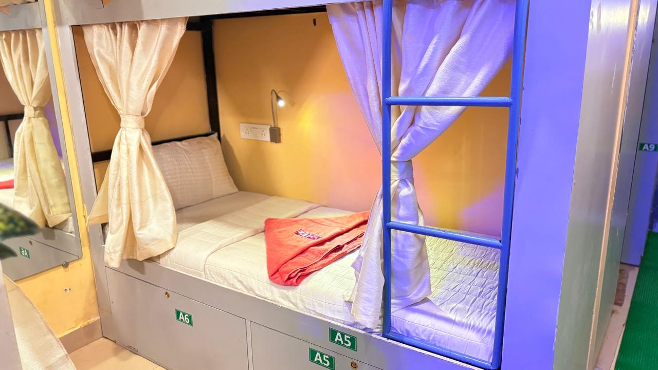 Welcome Inn Dormitory & PG Male And Female AC 24x7 𝗕𝗢𝗢𝗞 Mumbai Hostel