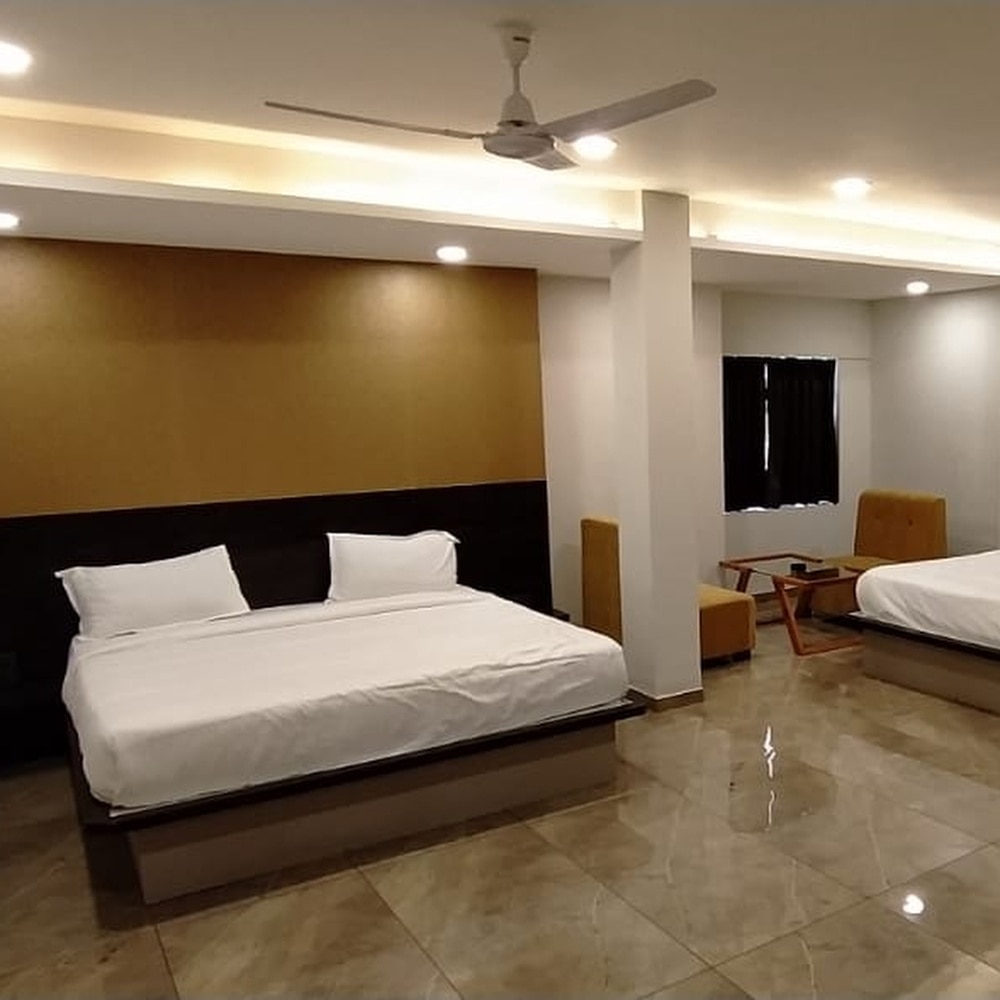 The Grand Unity | Rajpipla Hotel BOOK @ ₹1