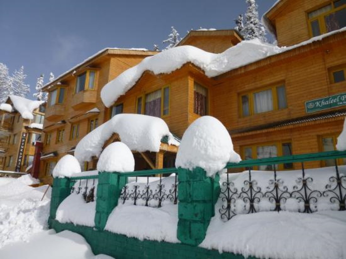 Hotel Khaleel Palace Gulmarg 𝗕𝗢𝗢𝗞 Gulmarg Hotel 𝘄𝗶𝘁𝗵 ₹𝟬 𝗣𝗔𝗬𝗠𝗘𝗡𝗧