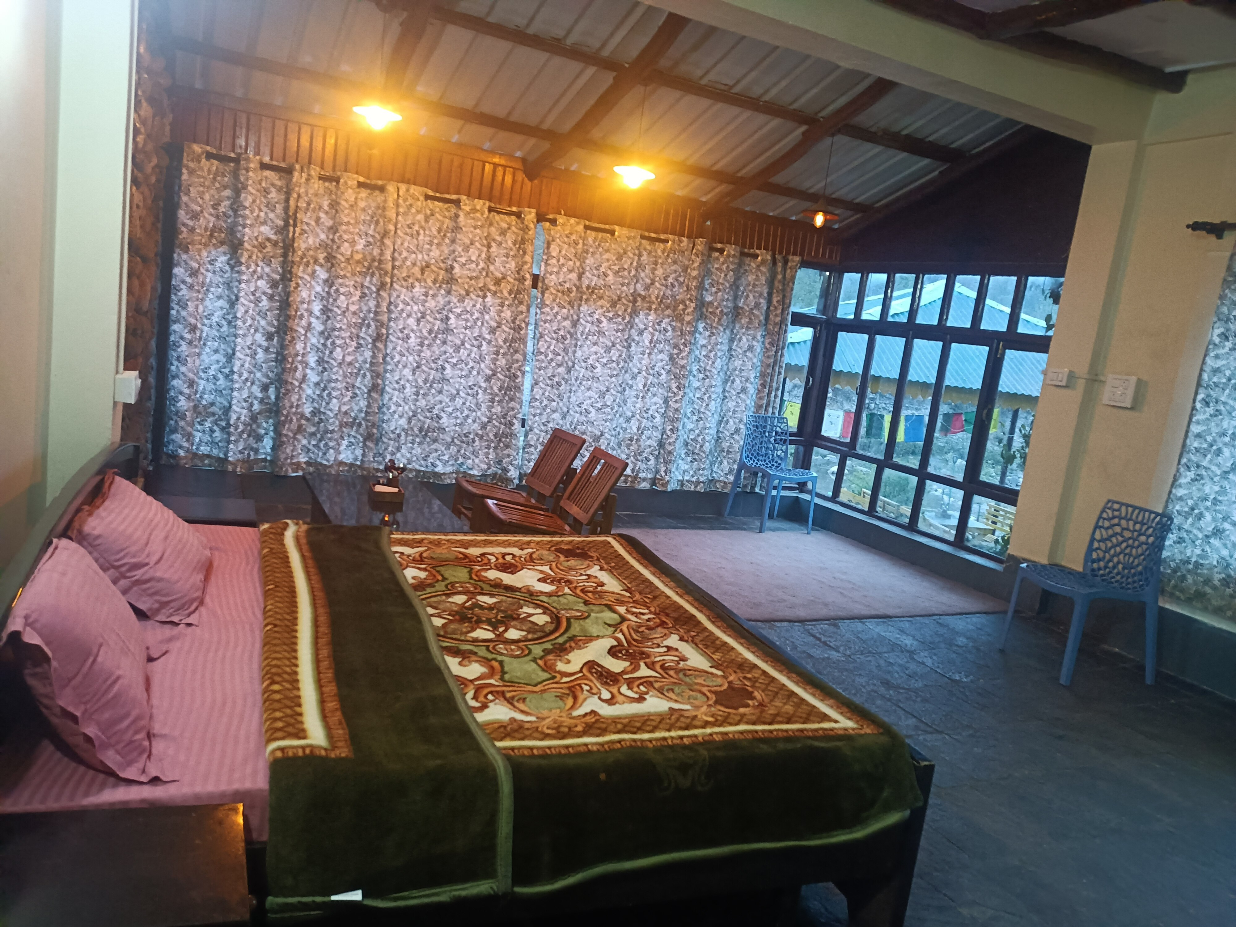Hot Stuff Manali By Owner