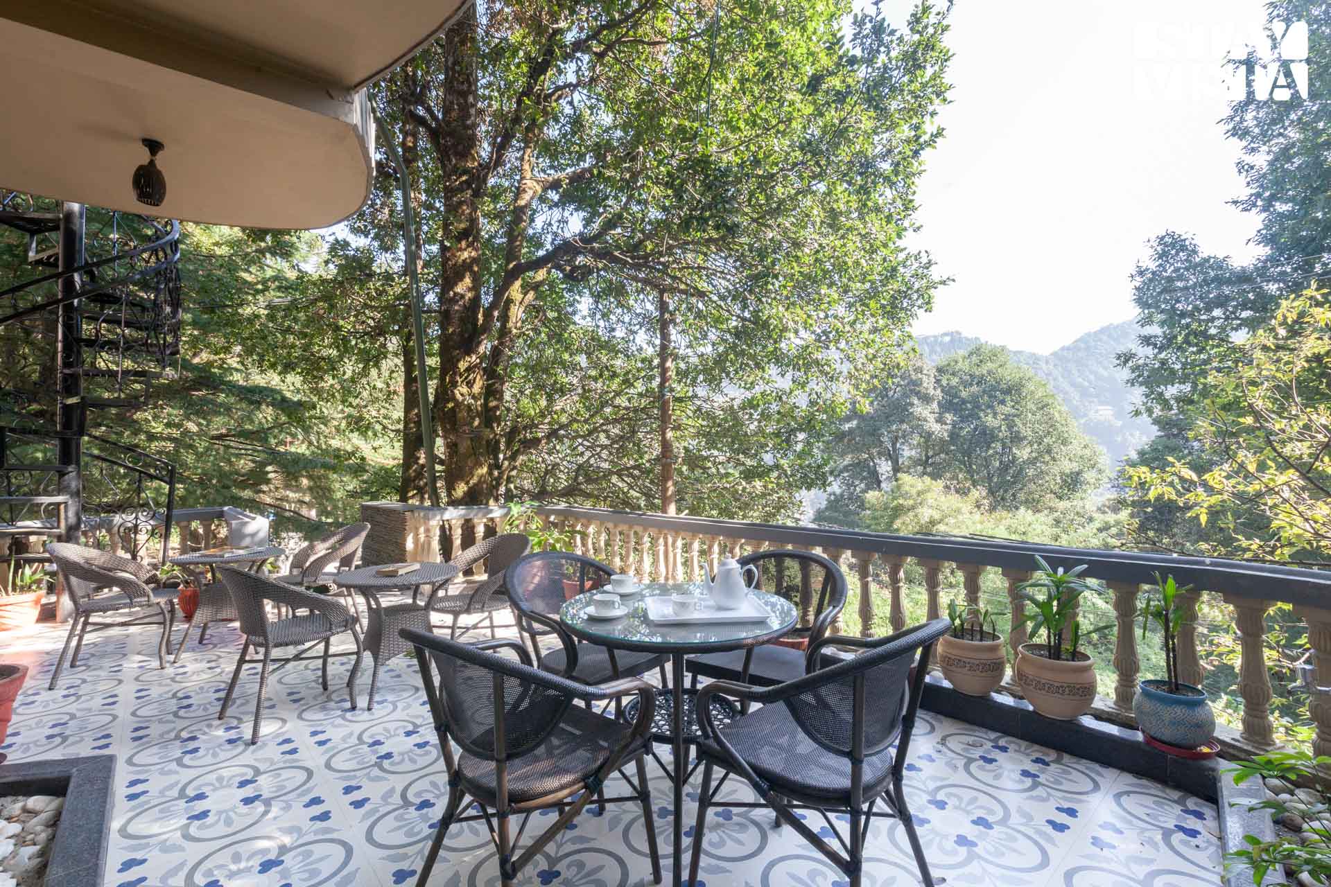 3 Rooms @ Villa 360 by VEO - Part of StayVista 𝗕𝗢𝗢𝗞 Nainital Villa