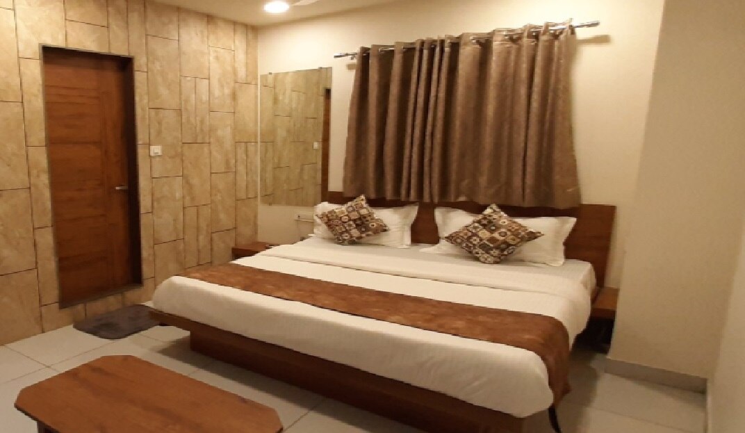 Hotel Kinara Ahmedabad Hotel Price, Address & Reviews