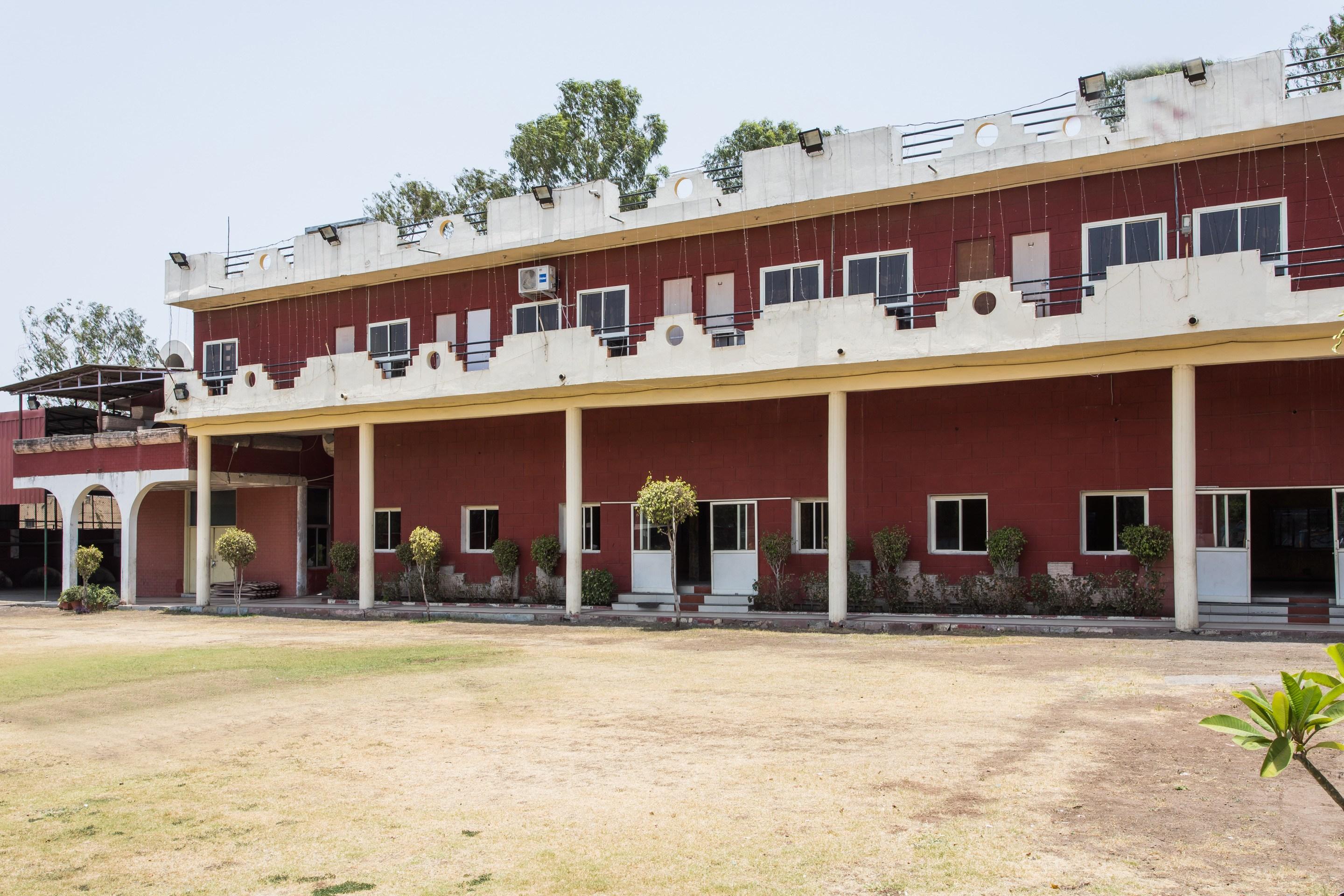 The Red Maple Indore - Deal Hotel HD Photos & Reviews