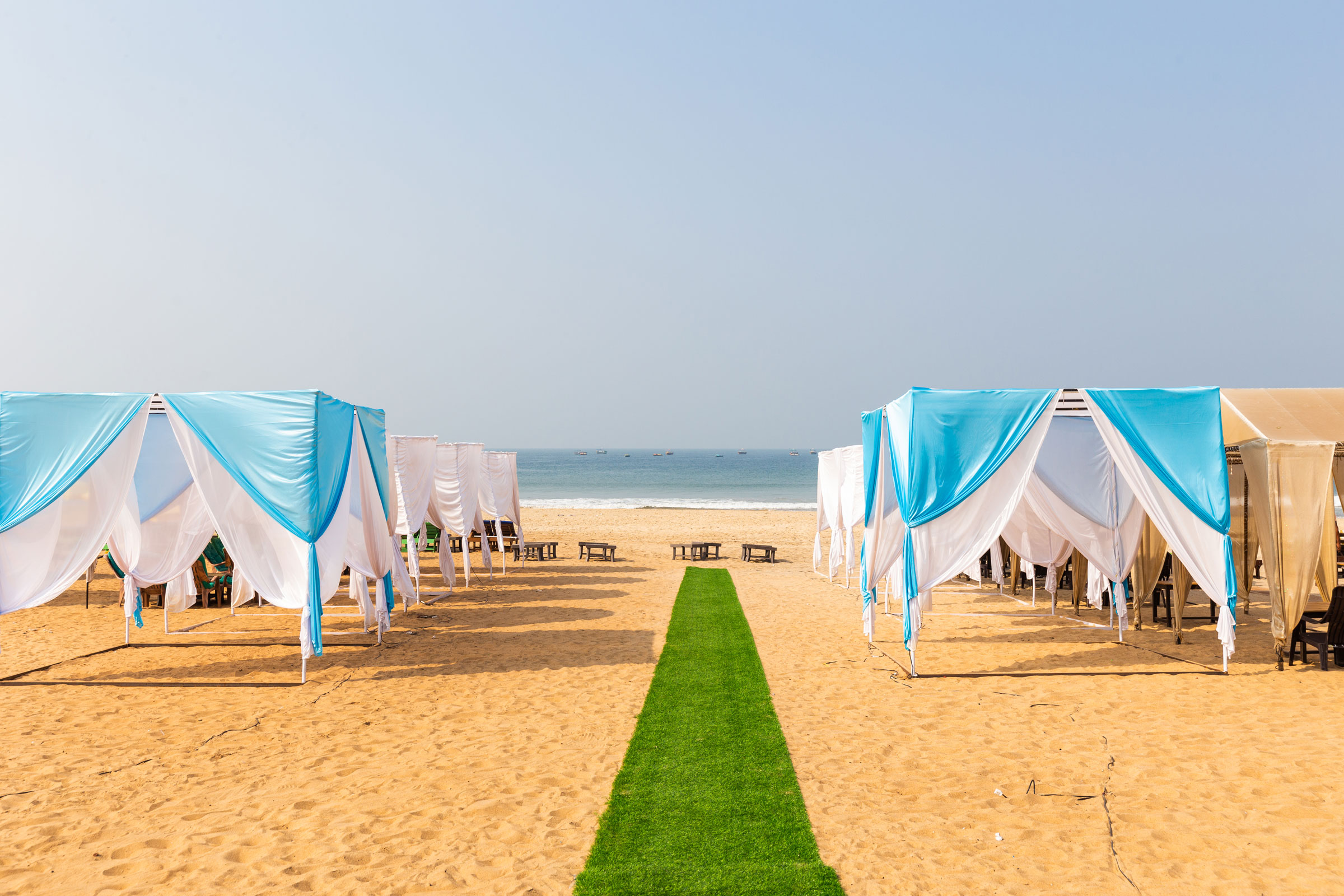 Amara Oceanfront Resort & Club Baga 𝗕𝗢𝗢𝗞 Goa Hotel
