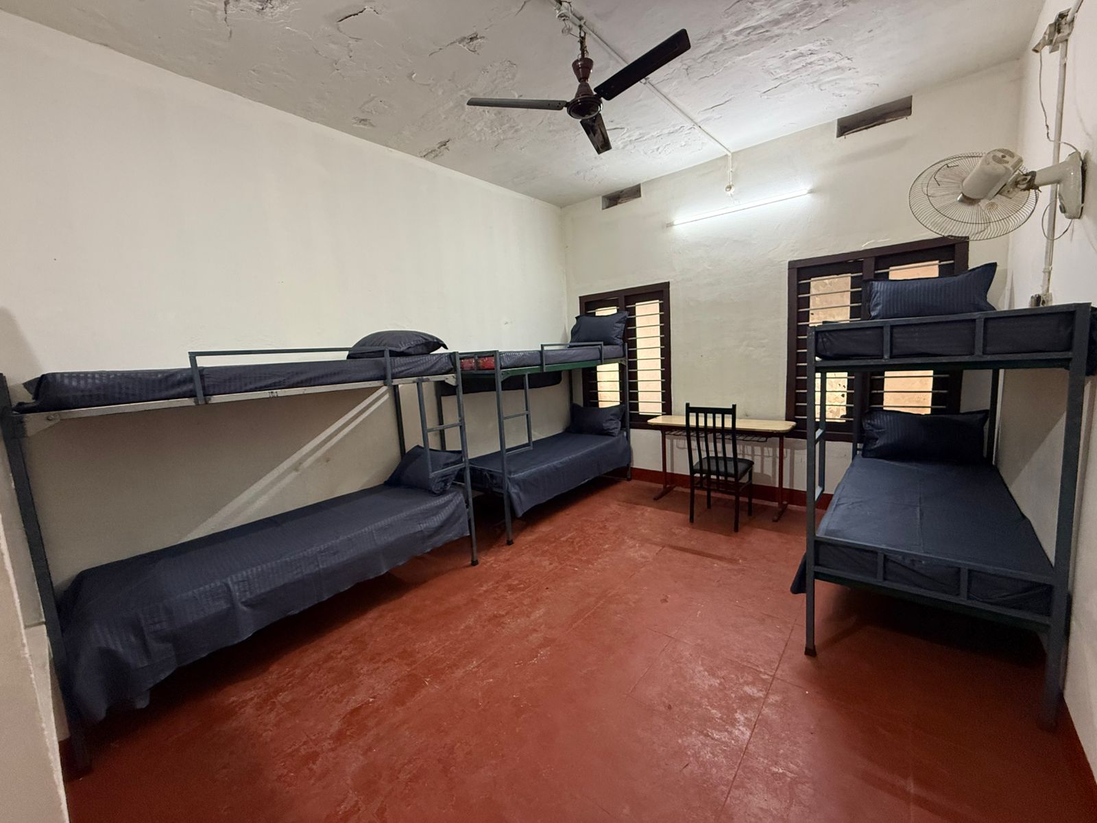 DWC by Oxtel - Ladies Only Hostel 𝗕𝗢𝗢𝗞 Calicut (Kozhikode) Hostel